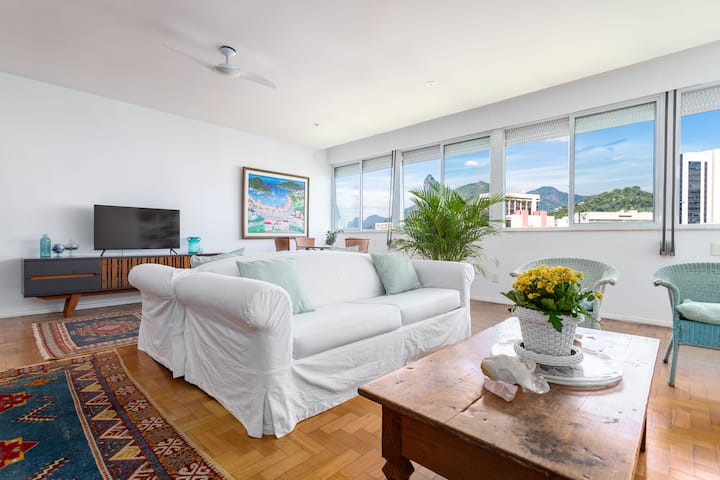 Belo Apartamento Com Vista Para O Cristo &  Praia - Rio de Janeiro