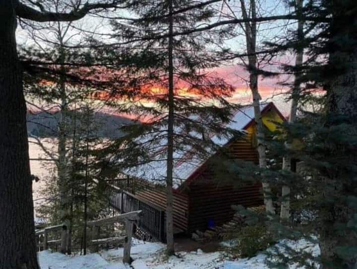 Petit Chalet Sur Le Lac... Quai Pour Vous Seuls! - Laurentides