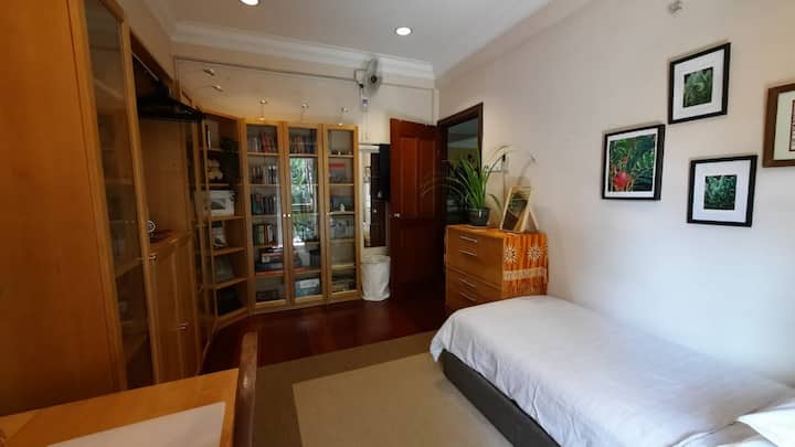 The Garden Room At The Mediterranean Oasis - Kuala Lumpur