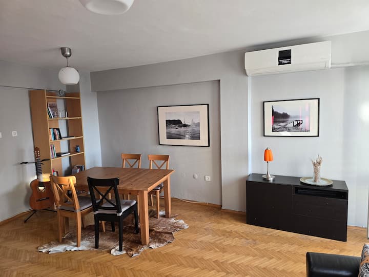 Home In Konak: 101 Days Rental For The Price Of 90 - Измир