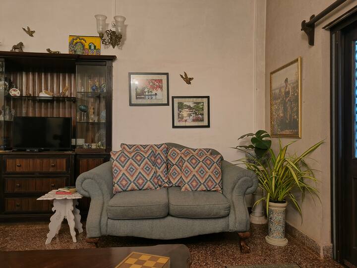 Master Bedroom Of 
Parsi Villa - Mahabaleshwar