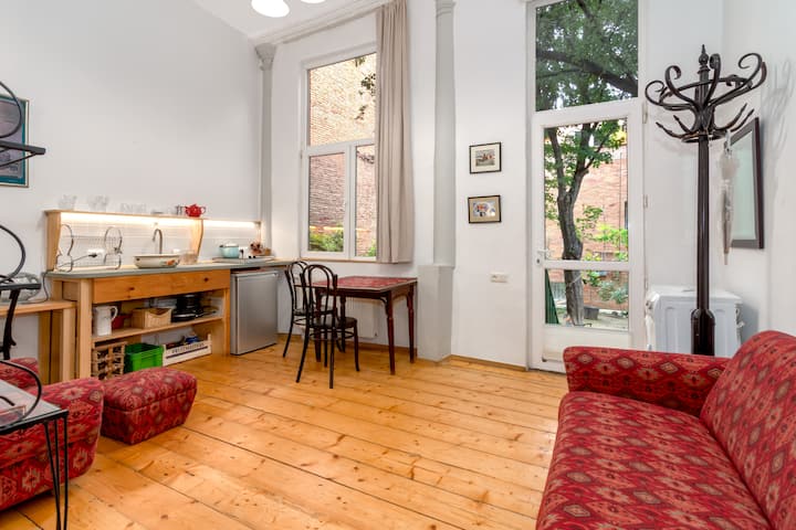 Anbani Apartment - Tbilisi