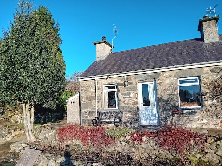 Authentic Cottage - Wood Burner - Mountain Views - Criccieth