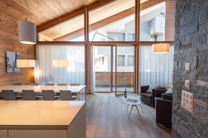 Four-bedroom Superior Apartment - Andermatt