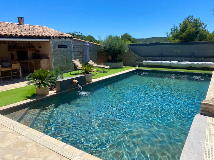 En Provence Avec Piscine Non Partagée, Sécurisée - Martigues