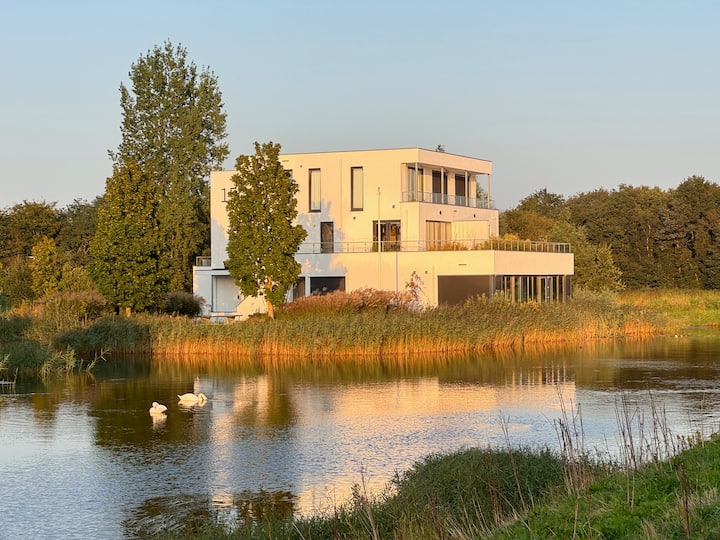 Aftrekbaar Als Zakelijke Kosten; Luxe Eco-villa - Lemmer
