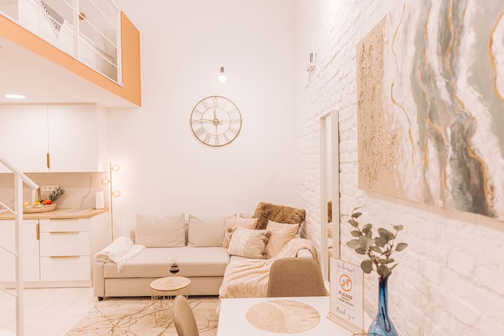 Stylish Aptmt For Sleeping&living - Budapest