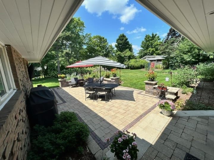 Large Ranch - 3 Minutes From Campus! - South Bend, IN