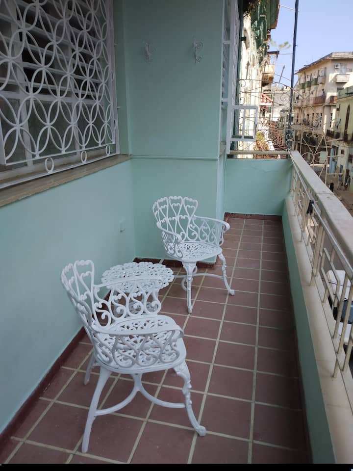 Armando And Mercy's House - Havanna