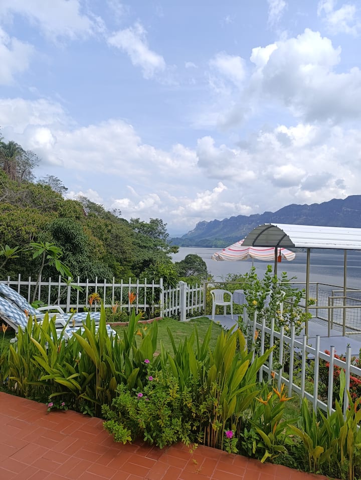 Represa  Prado Tolima Cabaña - Prado