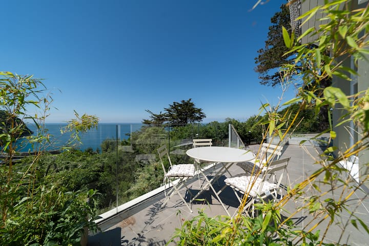 Romantic Sea View Escape | Terrace | Parking |2bed - Lynmouth