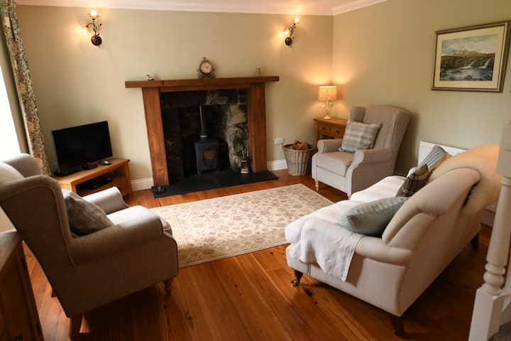 Mossbank, Dunvegan - Self Catering Cottage - Dunvegan