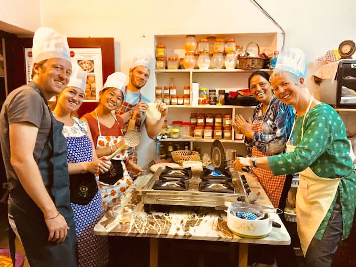 'Enjoy! Udaipur' Homestay By Hari & Pari - Room 2 - Udaipur