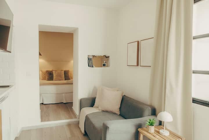 Naos Apartment Iii - Beachside & Downtown Stay - Conil de la Frontera