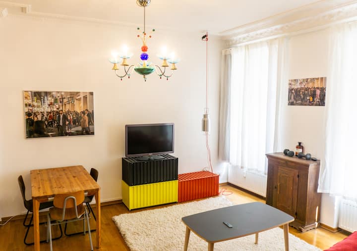 Altbau, Ruhig Und Super Zentral - Berlin