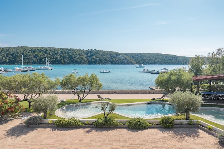 Seafront Apartment Tomi V - Lopar