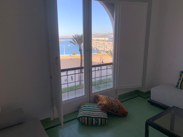 Spot Chic Et Sans Vis-à-vis Vue Sur Marina Tanger - Tánger