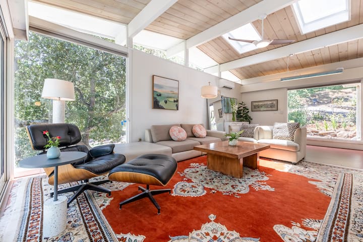 Midcentury Modern Home - Upper Level Apartment - Santa Rosa