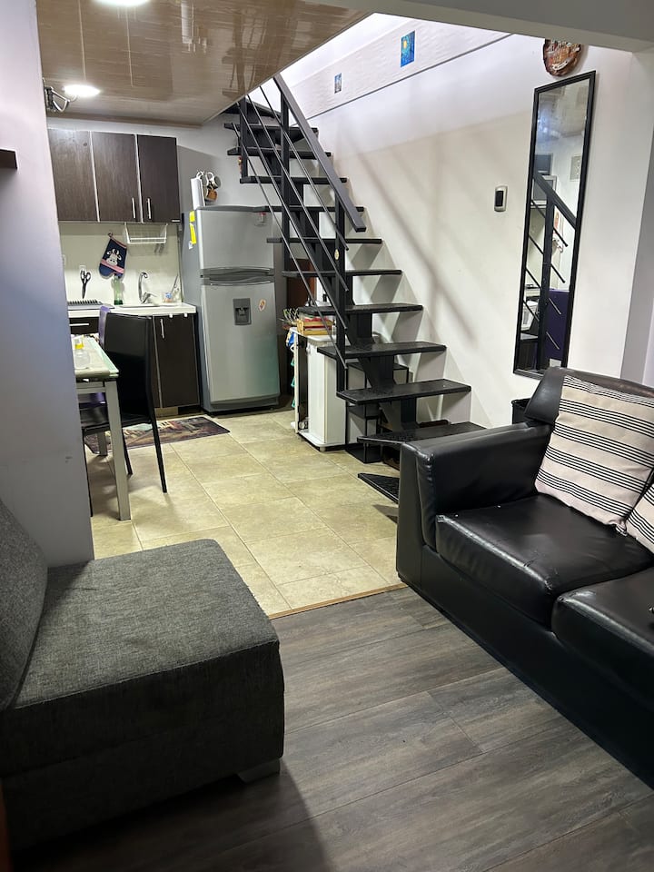 Apartaestudio  Semindependiente Cerca Airport Loft - Bogotá