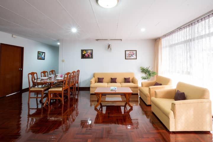 3bedrooms 210sqm./6ppl/sukhumvit 49@thong Lor/pool - Bangkok