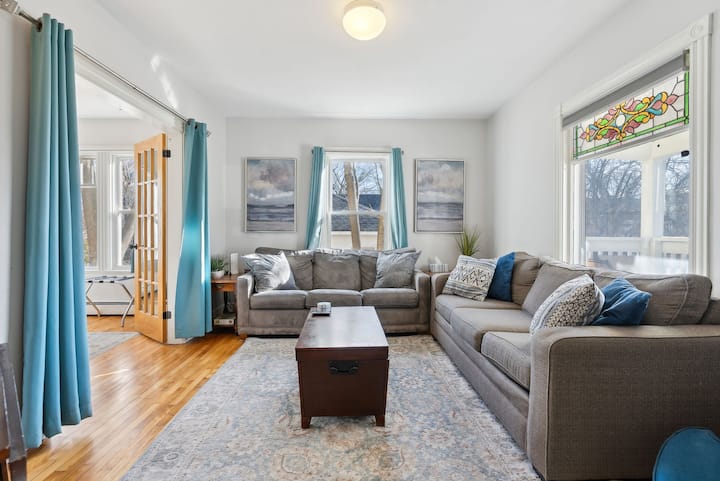 Private House! 7 Min To Oldport! Walk To Ocean! - Portland, ME