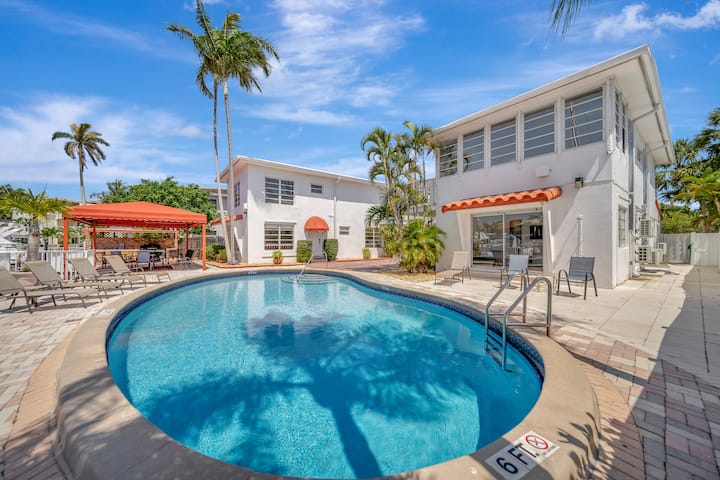 #4, One-bdrm, Pool/marina Partial View, King Bed - Fort Lauderdale, FL