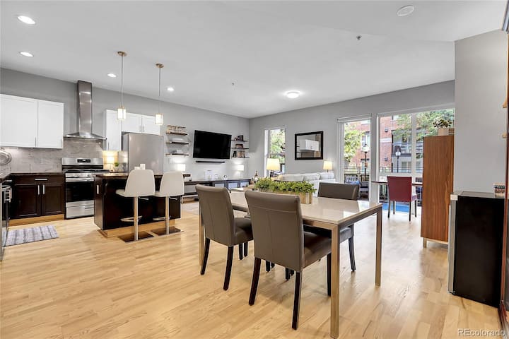 Awesome Downtown Denver Loft - Denver, CO
