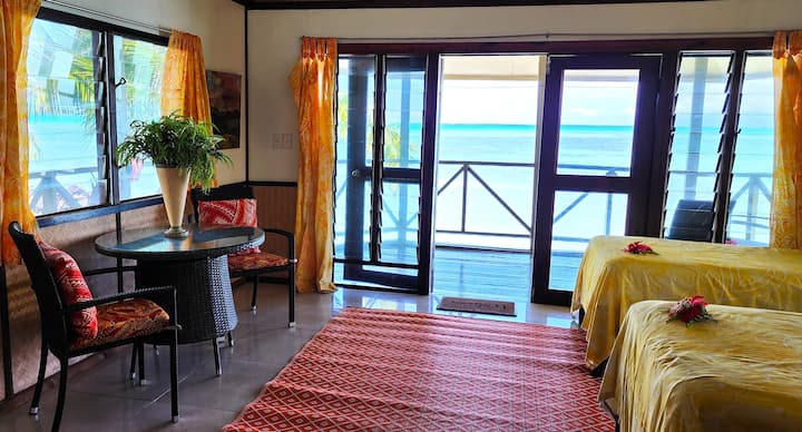 Deluxe Oceanfront Bungalow - Samoa