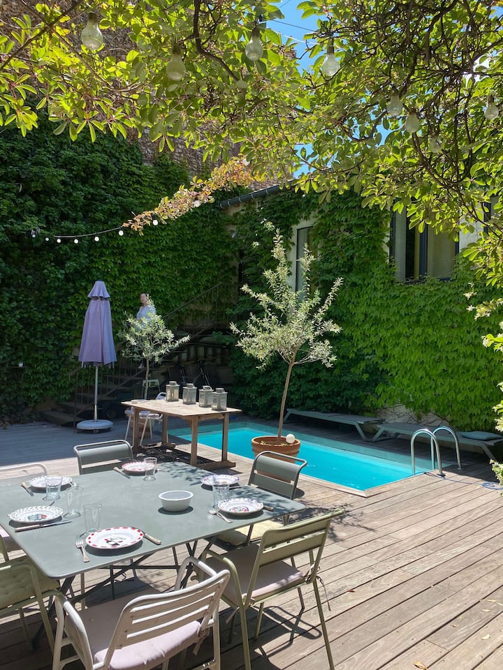 Grande Maison Ancienne Centre Ville Avec Piscine - 尼姆