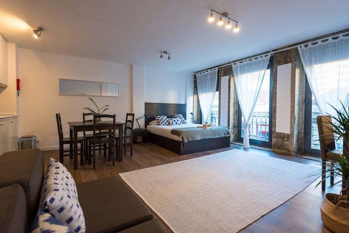 Samasal Spacious Studio Next To Aliados Avenue - Porto
