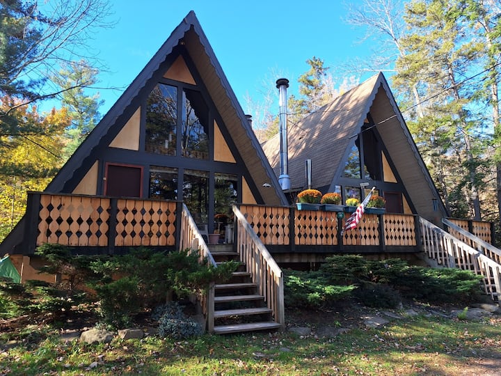 Walking Distance To Lifts! - Tannersville, NY