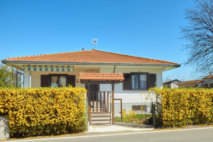 Flat In Villa Isa Nice Accomodation With Garden - Arona