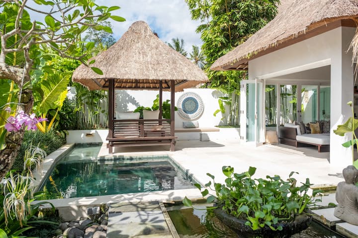 Ruhen Sie Sich In Wahrem Luxus Mit Atemberaubender Aussicht Auf Das Reisfeld Aus - Bali