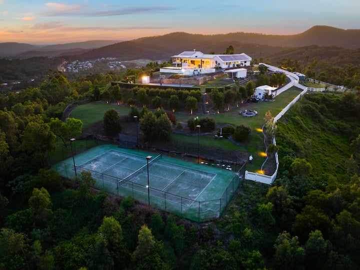 20 Acre Gated Mountain-top Resort Estate - Tamborine Mountain