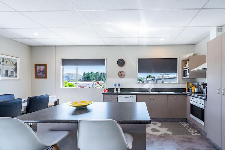 Cozy & Spacious Apartment - Perfect For Families - Wanaka