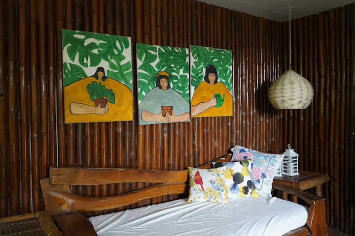 Nato’s Farm - Bamboo Cottage With Shared Pool - Bacólod