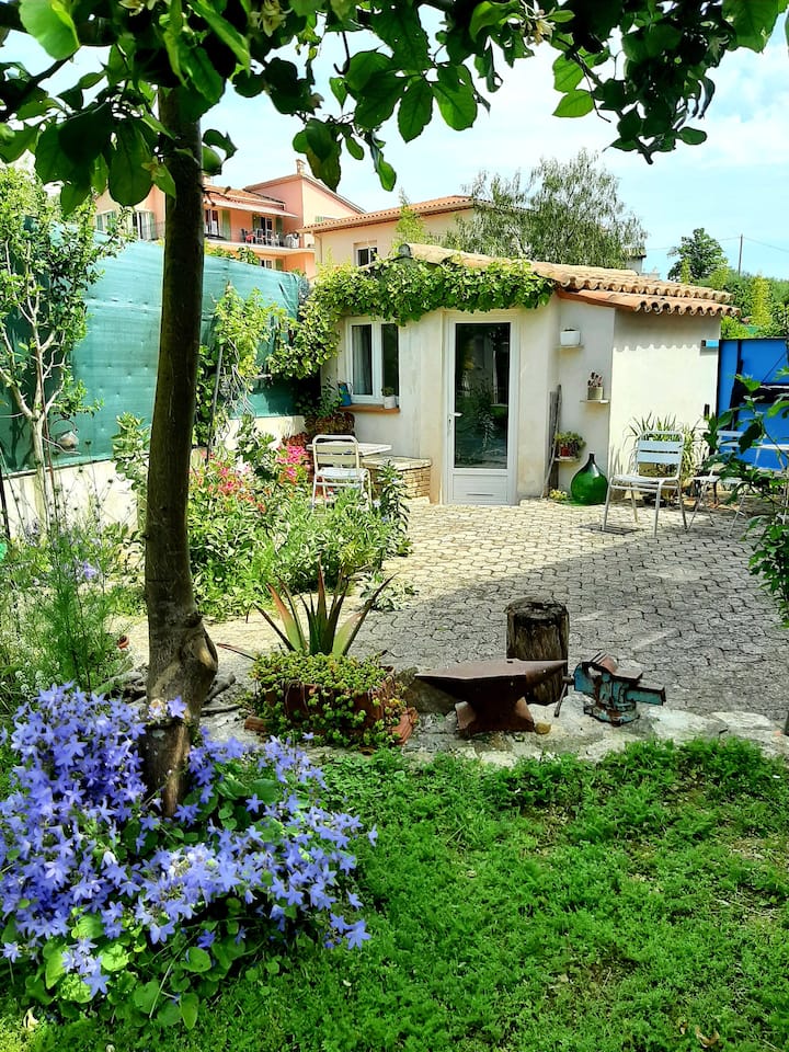 Cosy Studette Climatisée, Calme Et Repos Assurés - Golfe-Juan