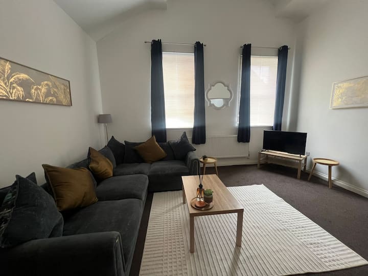 Comfortable, Spacious 3 Bed Apt In Great Location - バーバリー