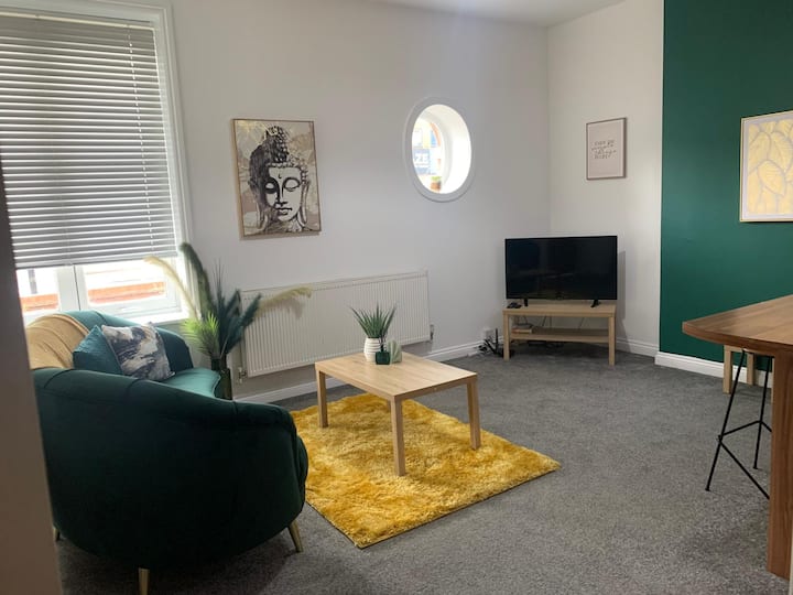 Spacious Attractive Apt In Excellent Location - Kingston upon Hull
