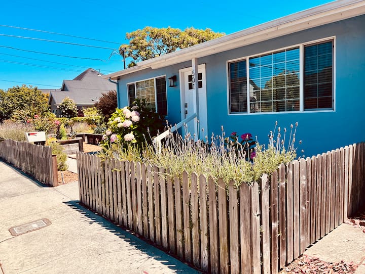 Sea Soul Retreat: Hot Tub | Bikes | Surfboards - Santa Cruz, CA