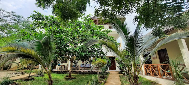 Apartment In Strandnähe Mit Pool Und Klimaanlage - Tanzanie