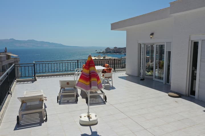 Luxury Penthouse Apartment For Everyone - Saranda