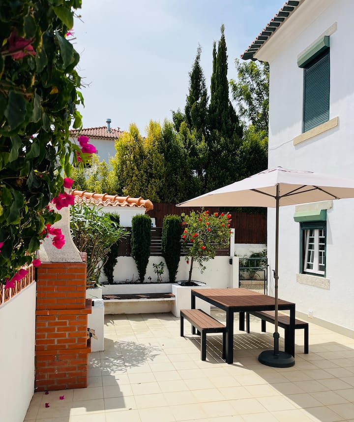 Premium, Ideal Location In Beautiful Cascais. - Cascais