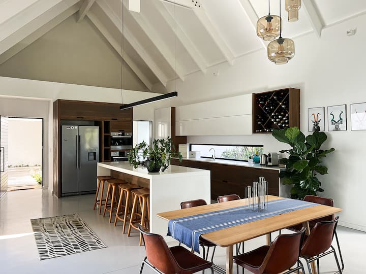 Modern Luxury On The St Francis Links Golf Course - Oyster Bay