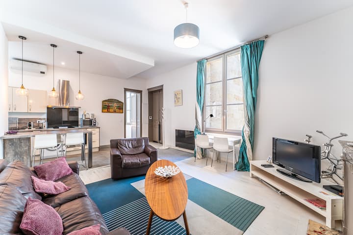 Beautiful Apartment In The Heart Of The City - Burdeos