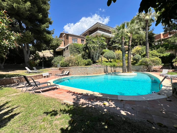 Villa Las Yedras. Malaga City - Málaga