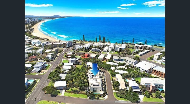 Luxury Townhouse 250m To The Beach - Mooloolaba