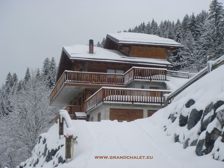 Luxurious Stand Alone Chalet With An Amazing View - Châtel