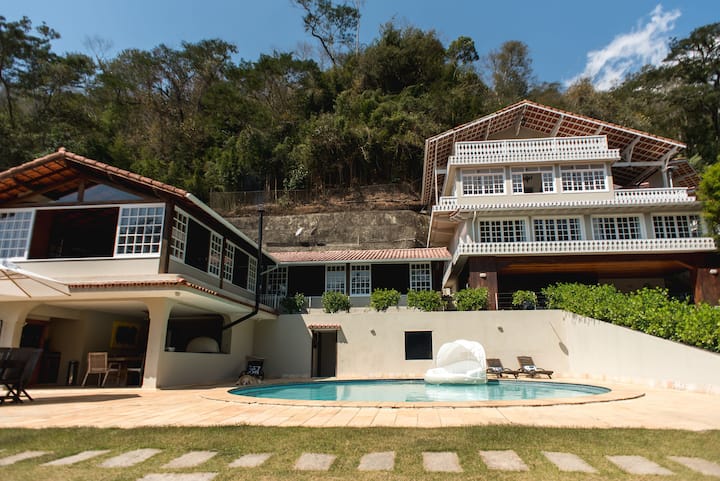 Casa No Centro De Itaipava - Petrópolis