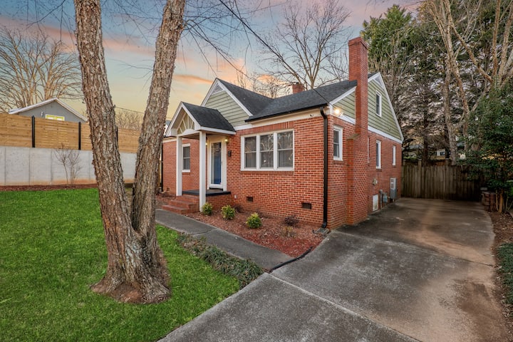 Charming Red Brick House In University Park&ncsu! - 羅裡